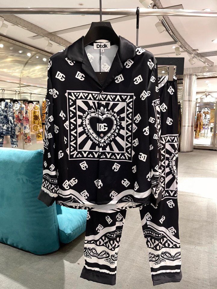 Bộ đồ pijama lụa cao cấp cho nam nữ hoạ tiết các hãng đẹp độc SIÊU CẤP ...