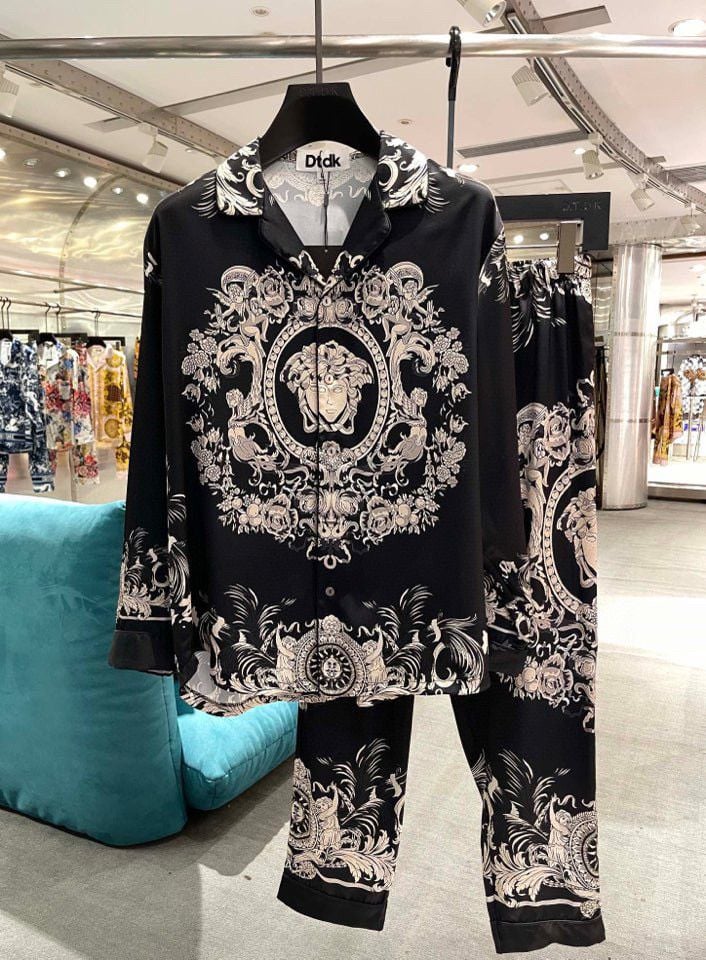 Bộ đồ pijama lụa cao cấp cho nam nữ hoạ tiết các hãng đẹp độc SIÊU CẤP ...