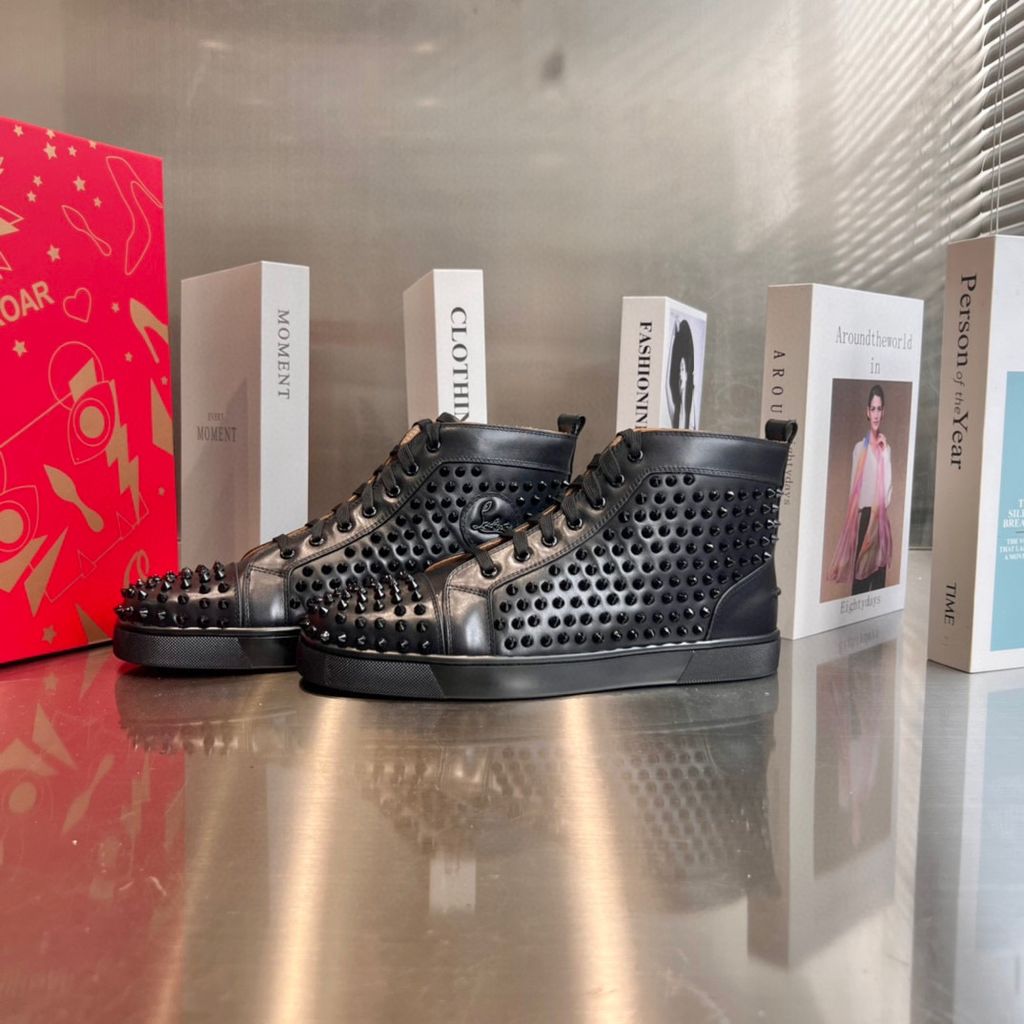 Giày Lou.bou.tin* nam nữ cao cổ da bò lỳ gai đen đẹp độc VIP 1:1 2400k ...