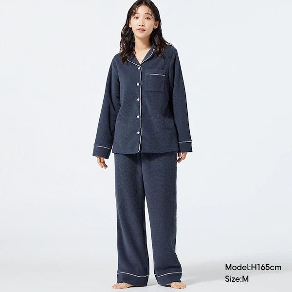 Bộ quần áo ngủ Pijama cổ điển GU chính hãng – Shop Nhất | Shopnhat.vn