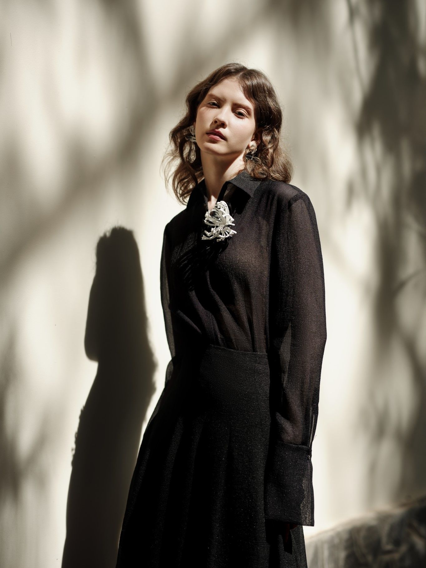 Sơ Mi Tay Dài Lá Cổ Bản Nhỏ Nữ WHITE ANT LAUREN WING- COLLAR BLOUSE 17