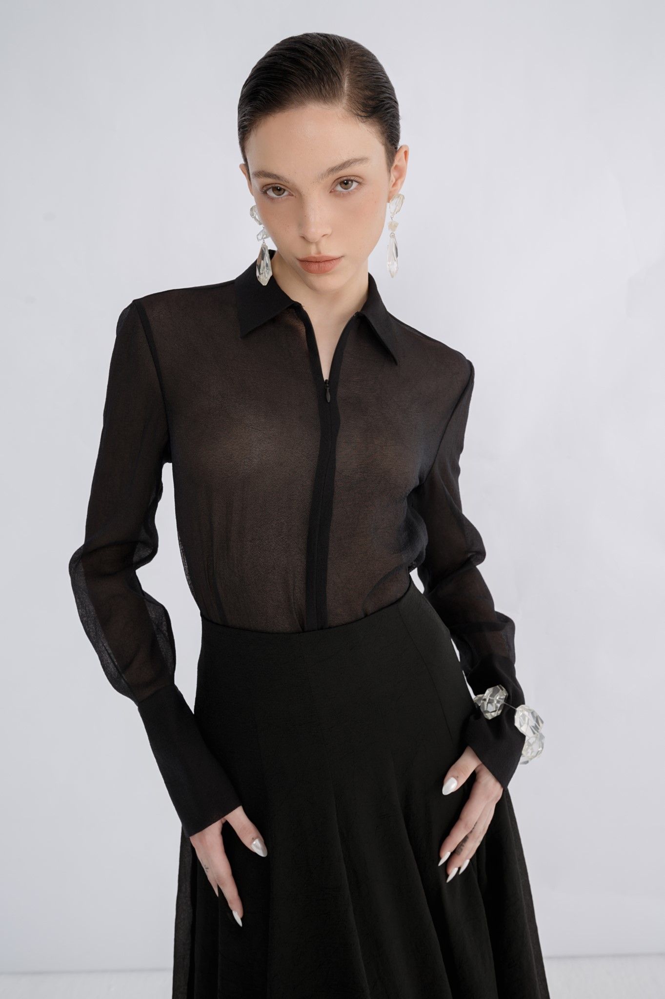 Sơ Mi Tay Dài Lá Cổ Bản Nhỏ Nữ WHITE ANT LAUREN WING- COLLAR BLOUSE 17