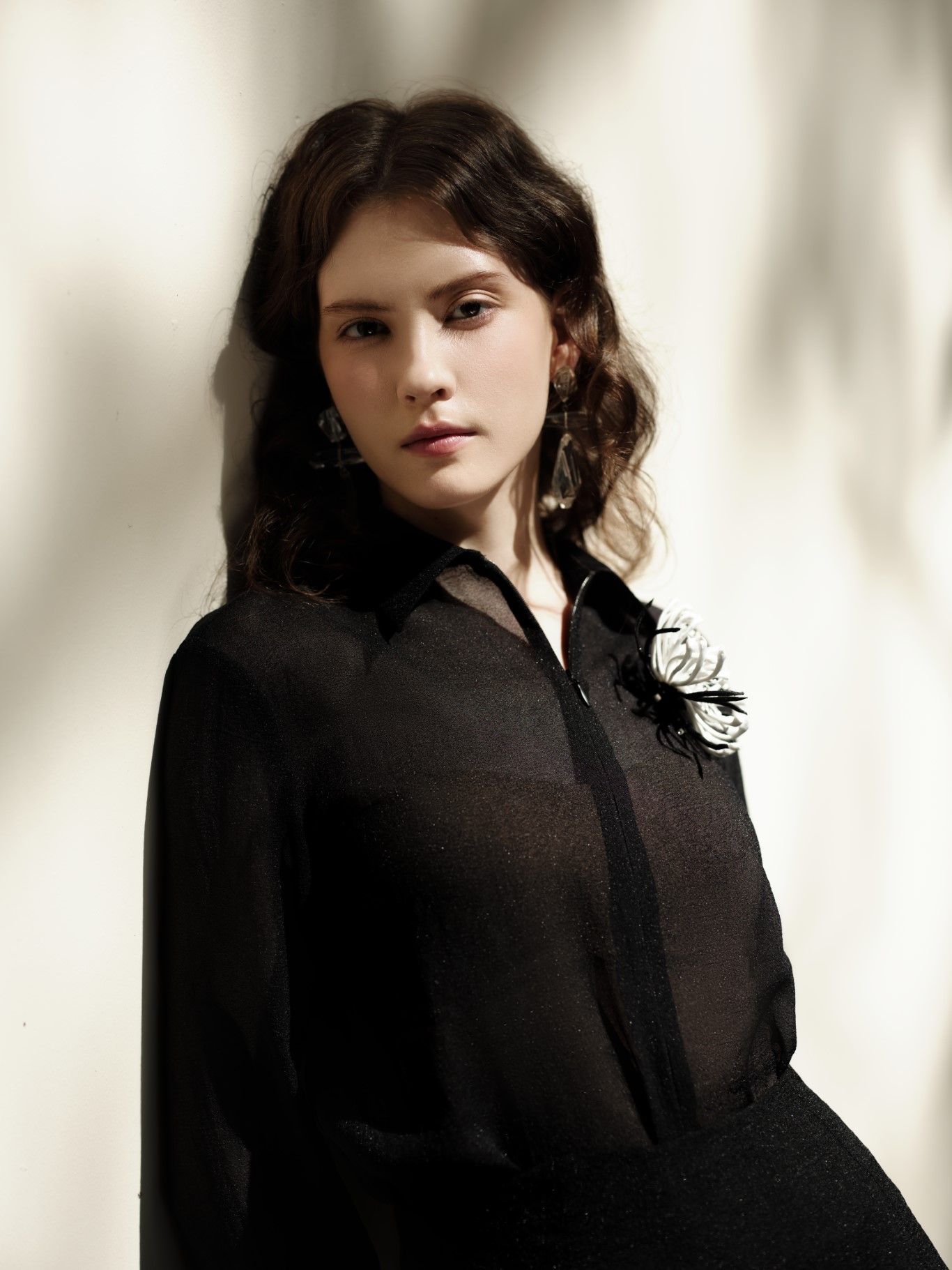 Sơ Mi Tay Dài Lá Cổ Bản Nhỏ Nữ WHITE ANT LAUREN WING- COLLAR BLOUSE 17