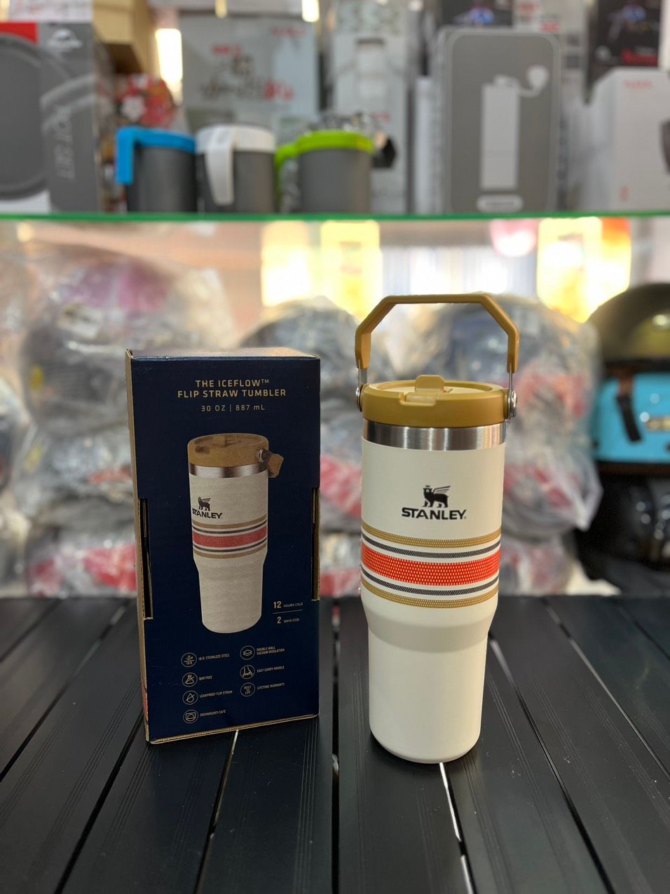 Bình đựng nước xách tay Stanley Varsity Iceflow - 877 ml | Freeman ...