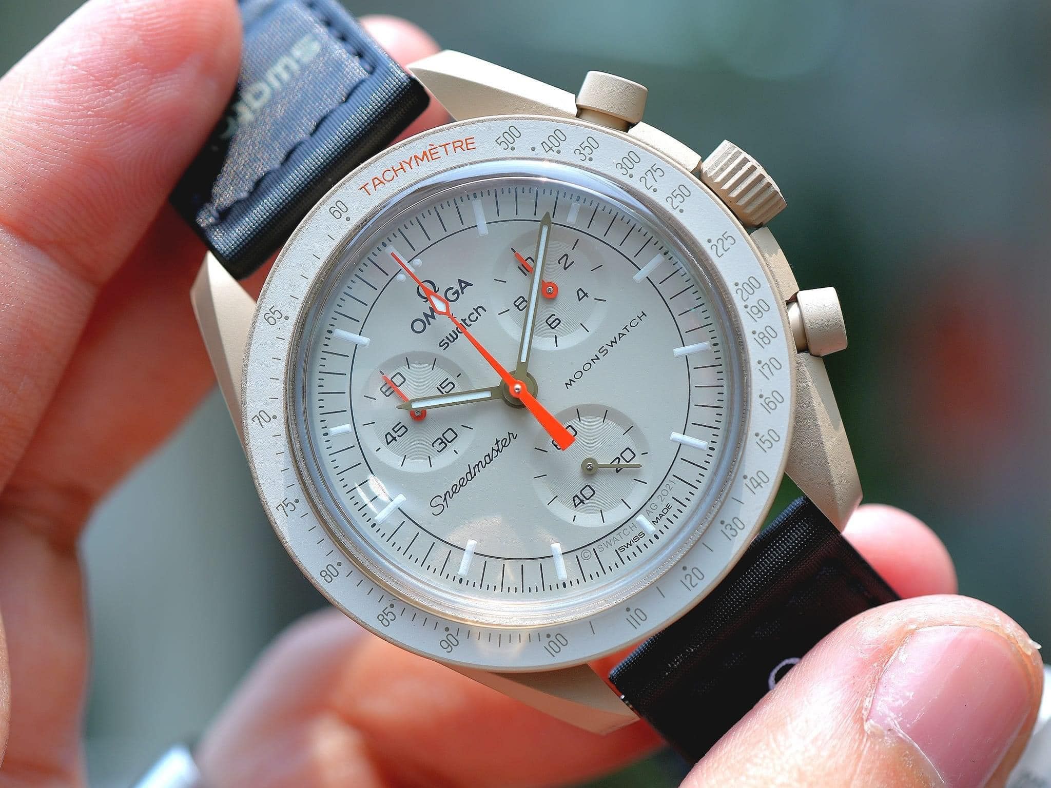 Omega x Swatch Bioceramic Moonswatch Mission to Jupiter SO33C100 ...