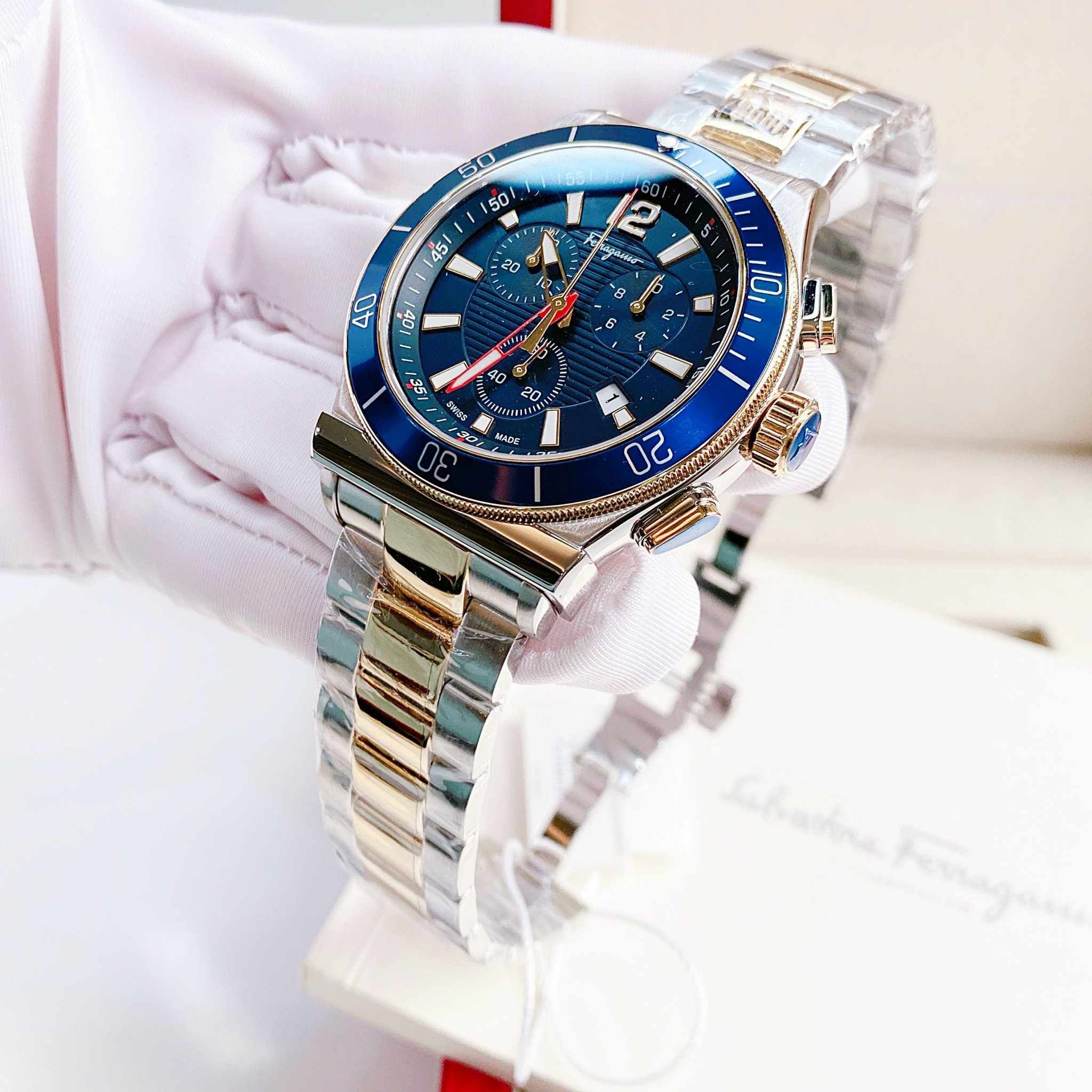 Salvatore Ferragamo 1898 Sport Chronograph Quartz Blue Dial Gold 42mm ...