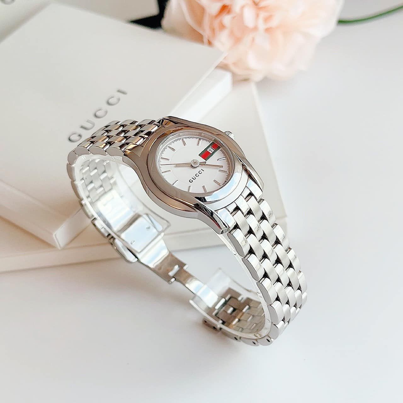 Gucci 5505 G Classic Quartz White YA055513 27mm - Đồng Hồ Nữ – PhongWatch