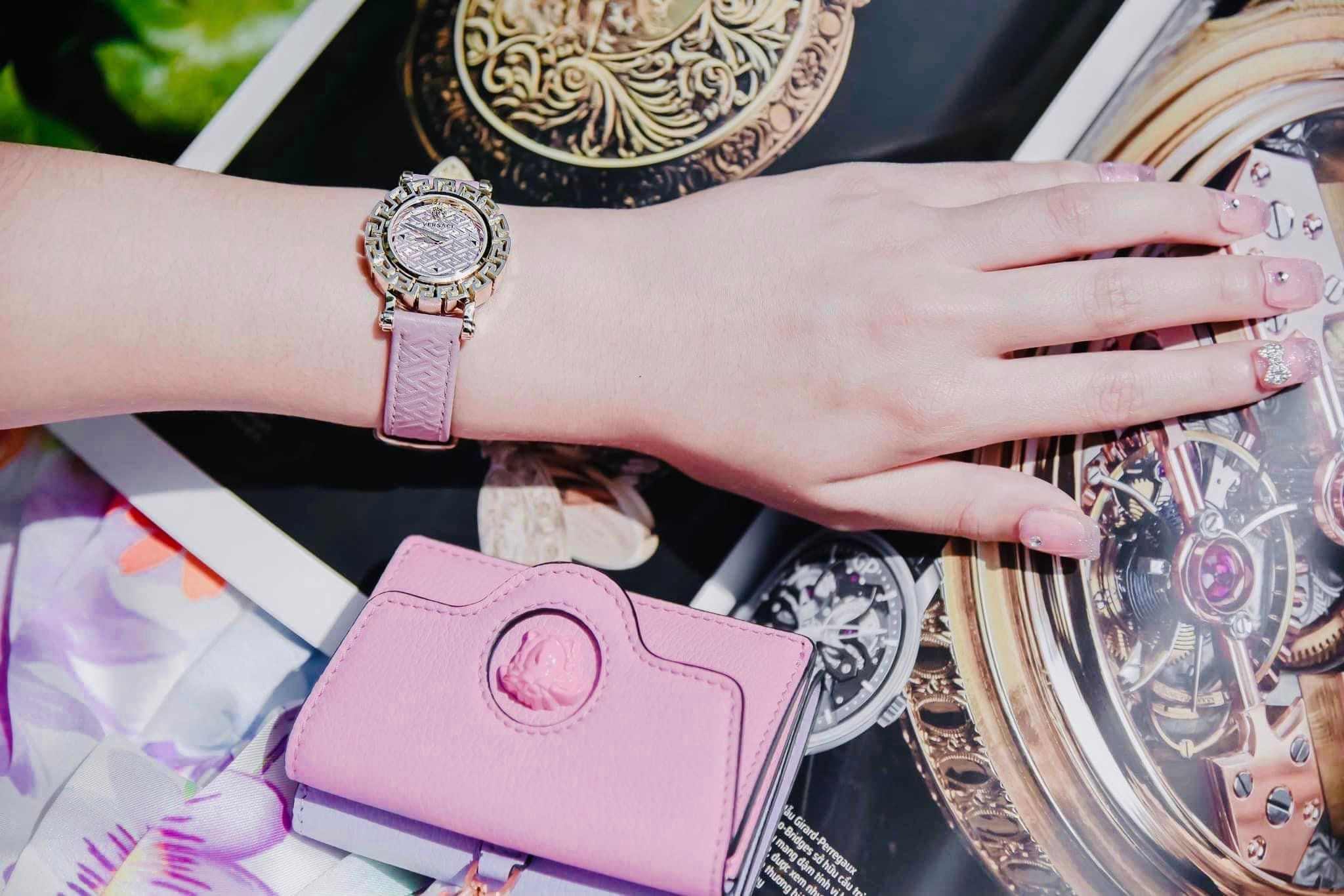Versace Greca Glam Light Pink Dial Light VE2Q00222 30mm- Đồng Hồ Nữ ...