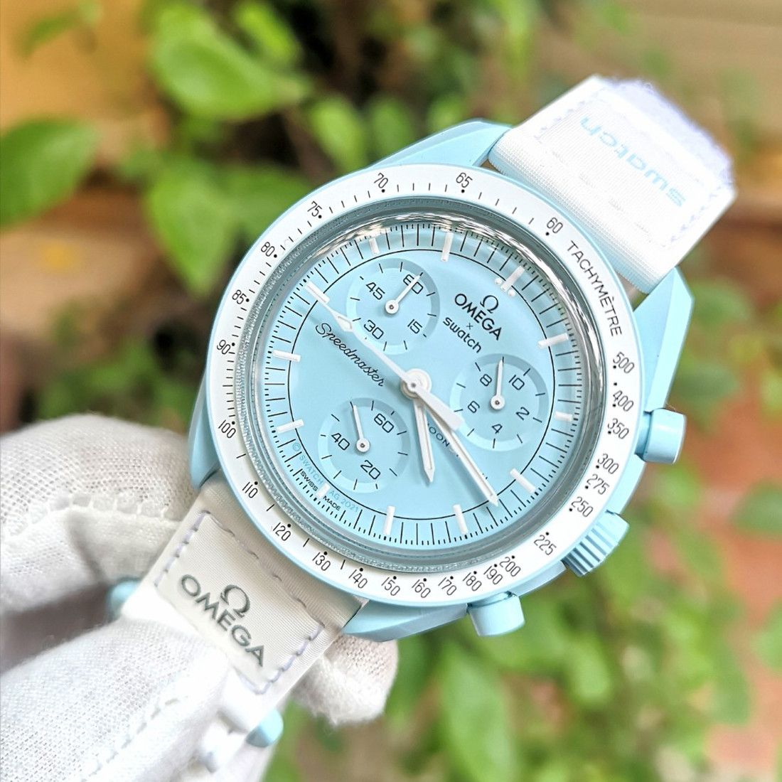 Omega x Swatch Bioceramic Moonswatch Mission to Uranus SO33L100 ...