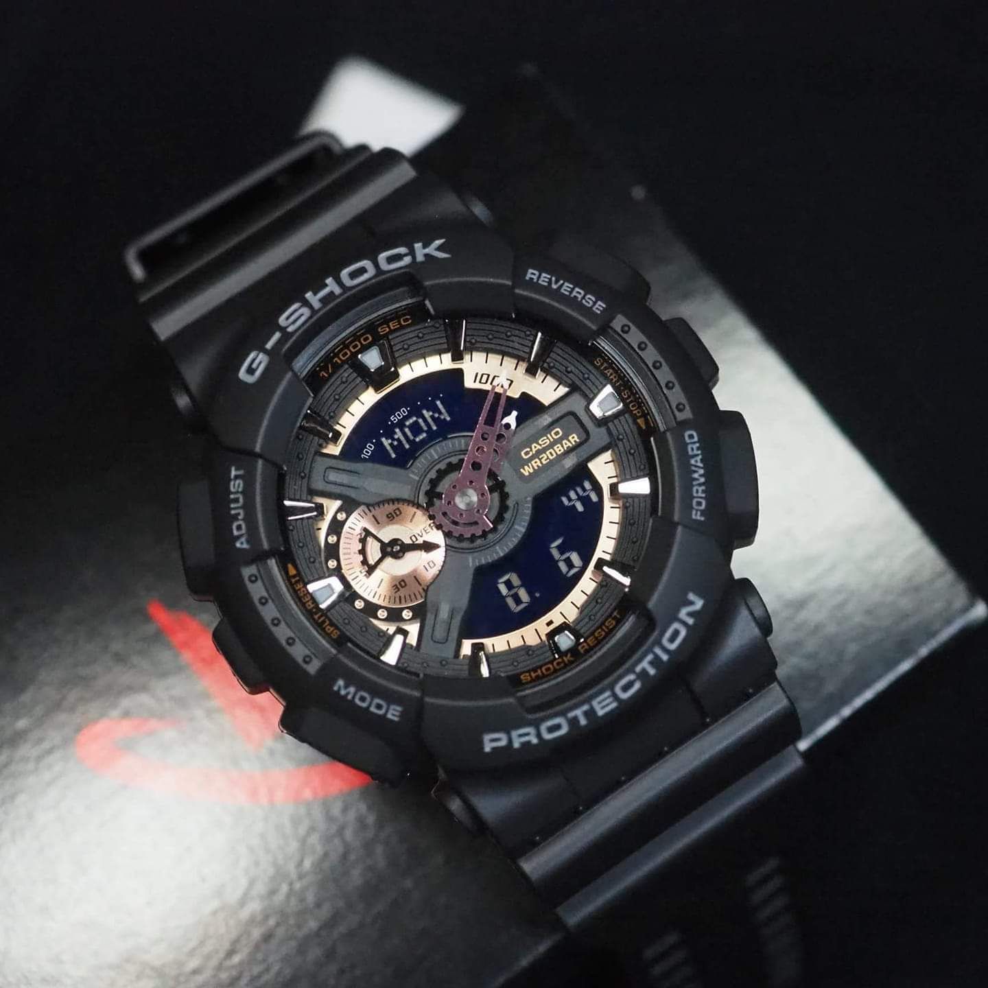 Casio G-Shock GA-110RG-1A – PhongWatch