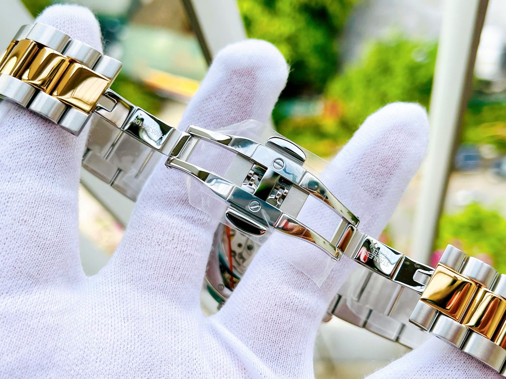 Hamilton Date Day H32595151 – PhongWatch