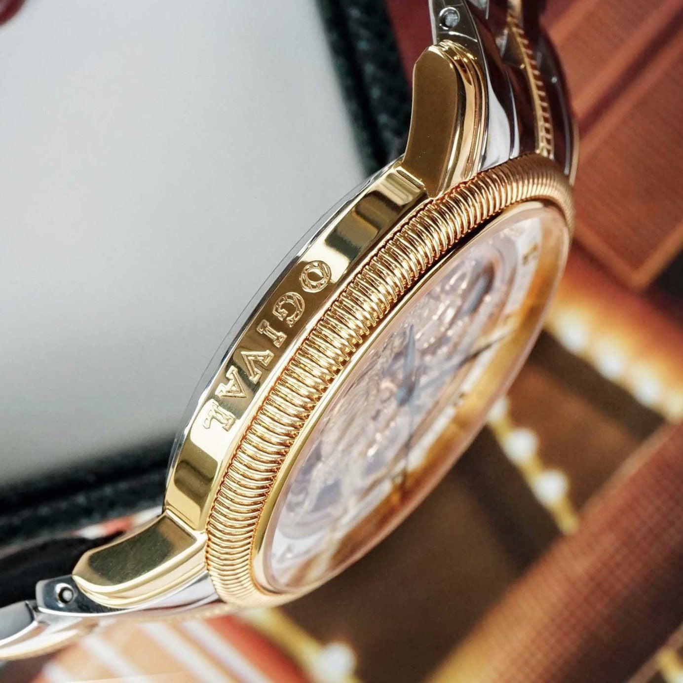 Ogival OG358.53AG42R-T – PhongWatch