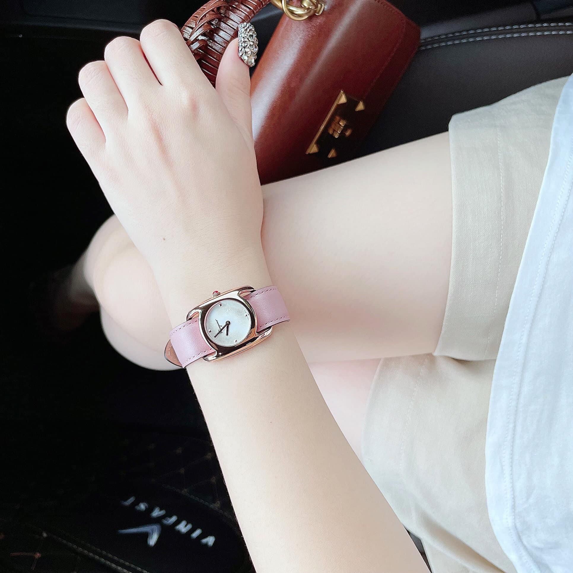 Salvatore Ferragamo SFEL00519 Vara Leather Watch ( Nữ ) – PhongWatch