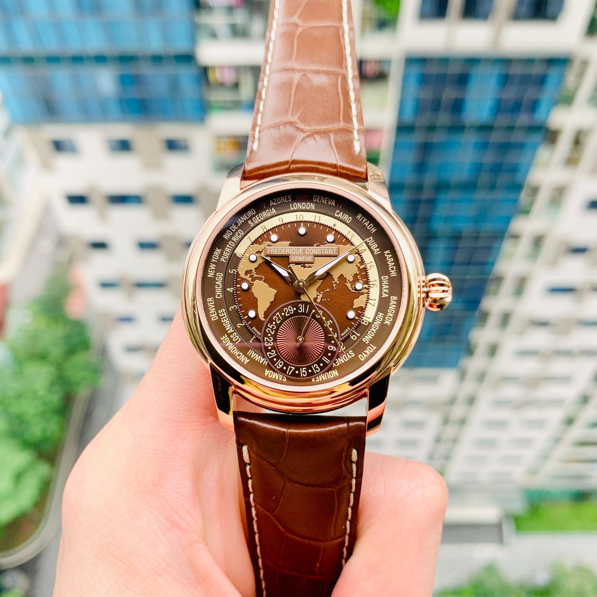 Frederique Constant Manufacture Worldtimer Cafe FC-718BRWM4H4 – PhongWatch