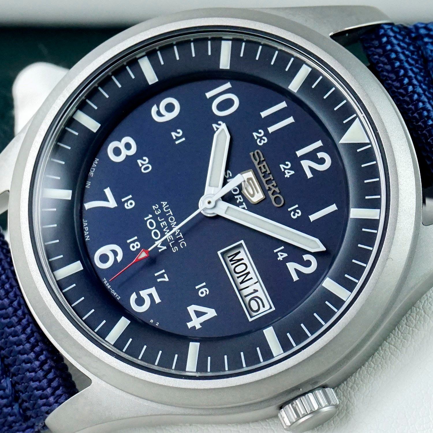 Seiko 5 Sports SNZG11J1 ( SNZG11 ) - Nội Địa Nhật – PhongWatch