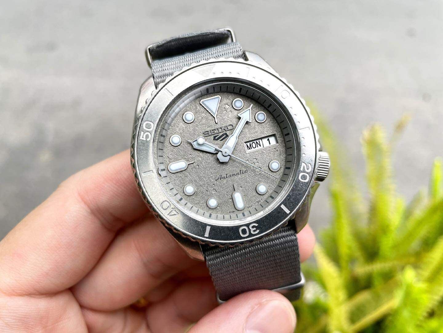 Seiko 5 Sports SRPG61K1 ( SRPG61 ) – PhongWatch