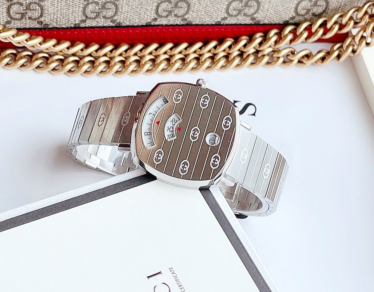 Gucci Grip 38mm Stainless Steel GG Engraved Watch YA157401 – PhongWatch