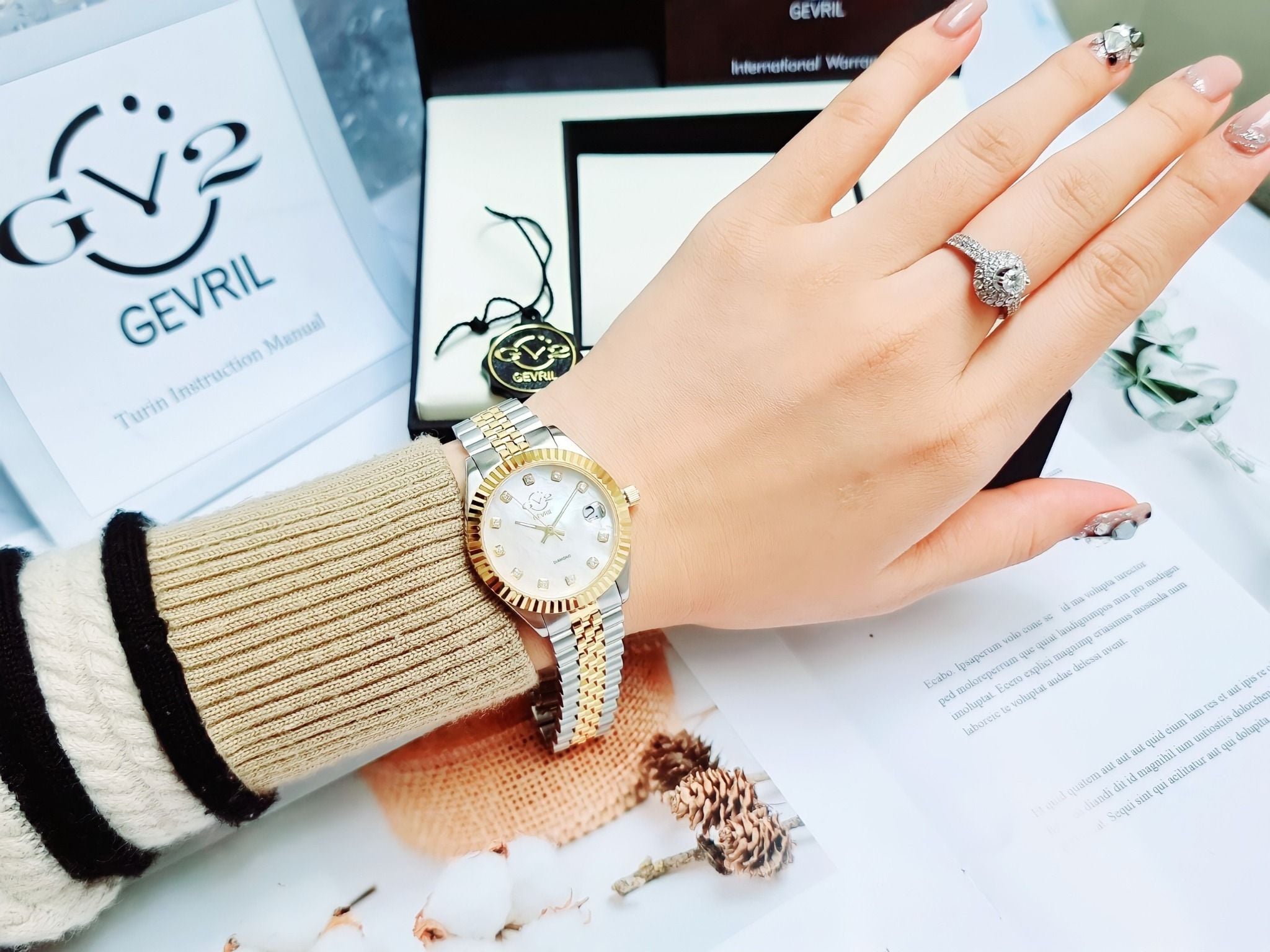 Gv2 By Gevril 12404 Women's Naples Swiss Diamond Watch ( Nữ ) – PhongWatch