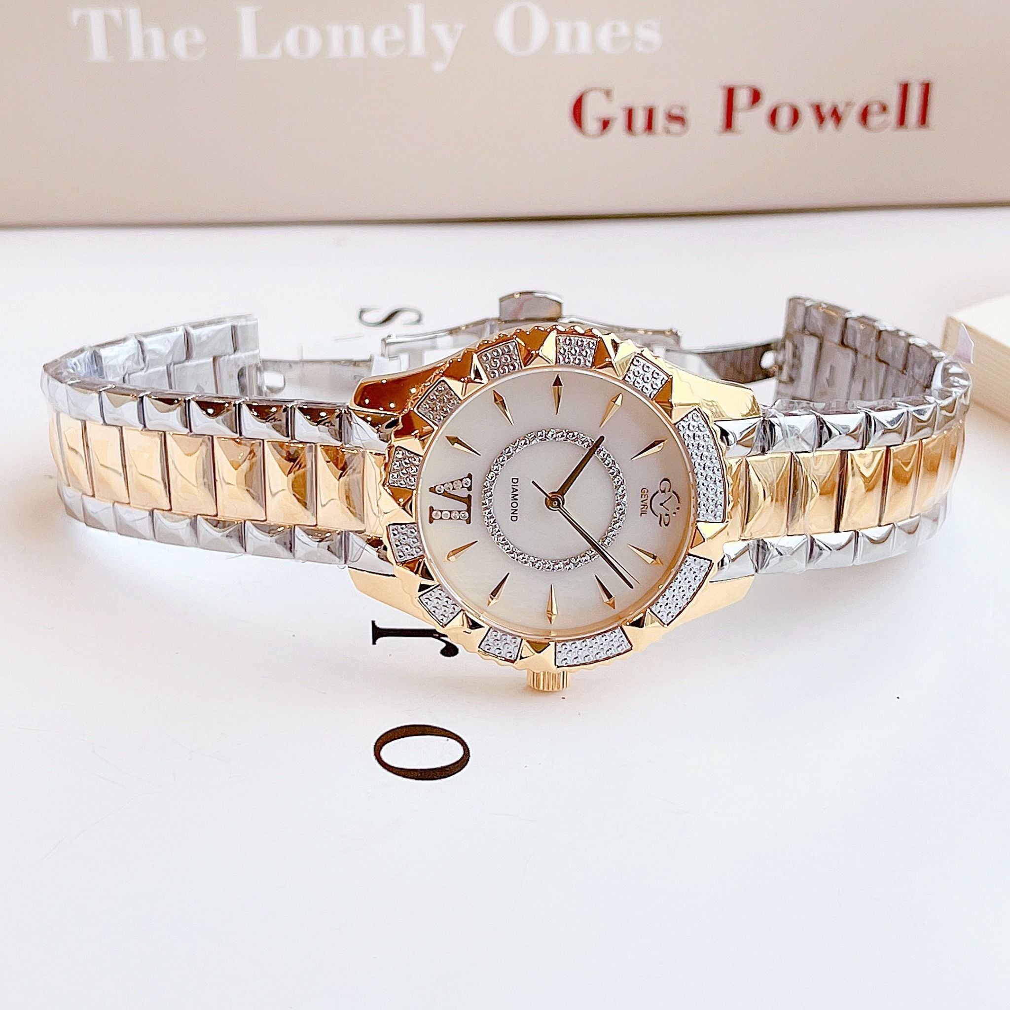 GV2 By Gevril 11714-425 Women's Venice Diamond Quartz Watch - Nữ ...