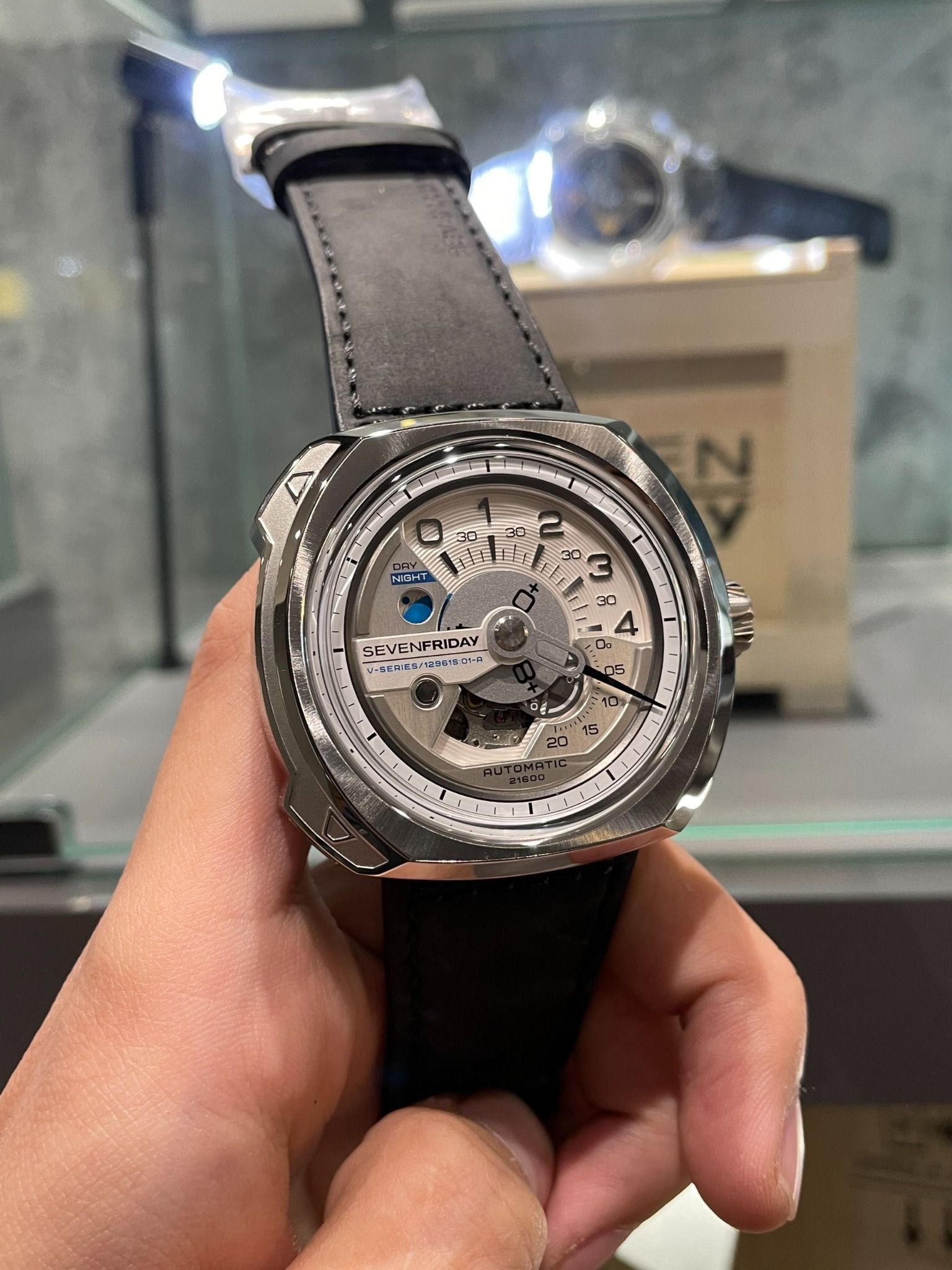 SevenFriday SF-V1/01-C0454 – PhongWatch