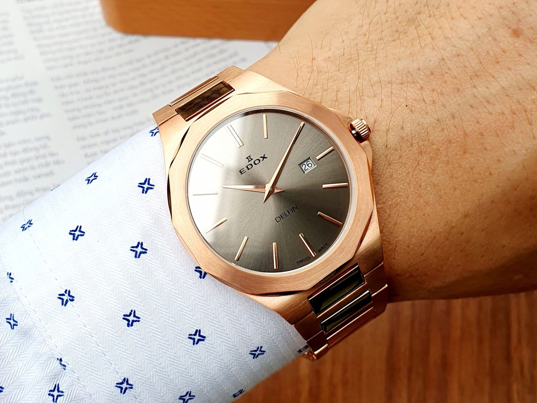 Edox Delfin Rose Gold Steel 71289-37RM-AIR ( 7128937RMAIR ) – PhongWatch