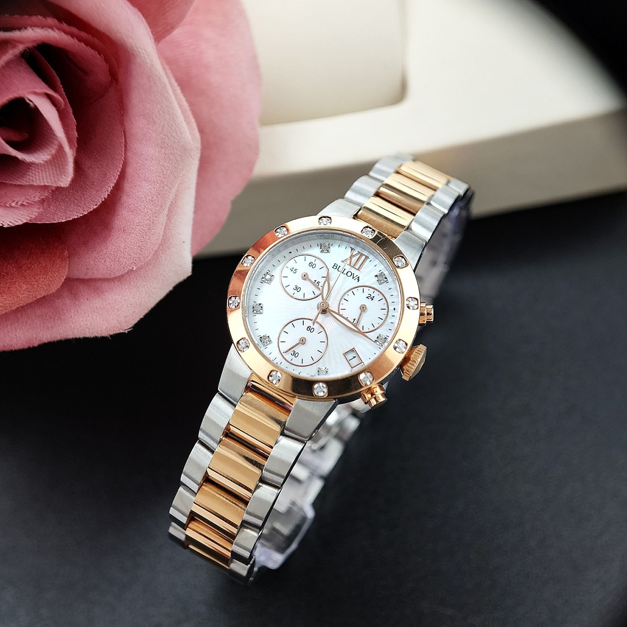 Bulova Quartz 98R210 Diamonds ( Nữ ) – PhongWatch