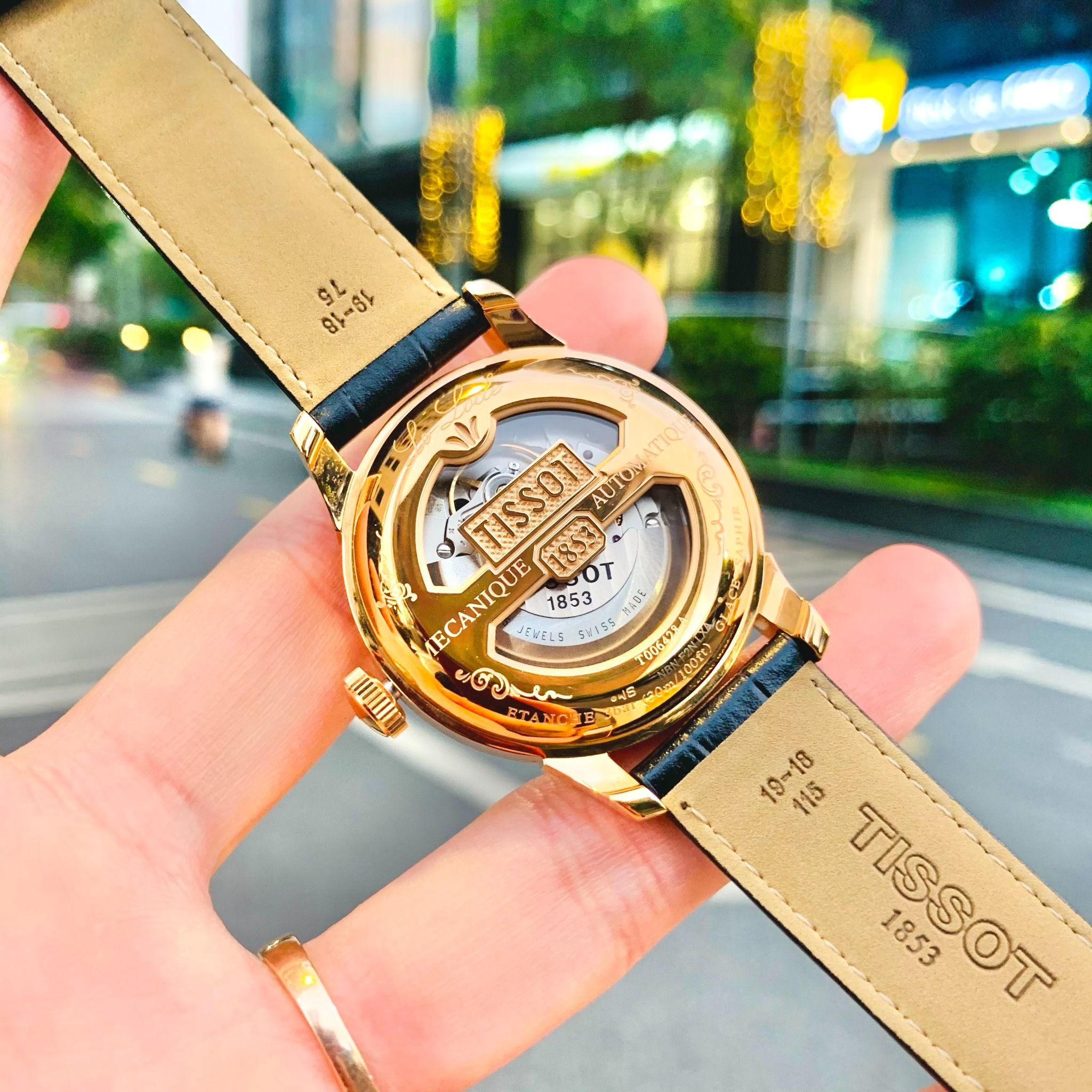 Tissot Le Locle Automatique Petite Seconde T006.428.36.052.00 ( T00642 ...