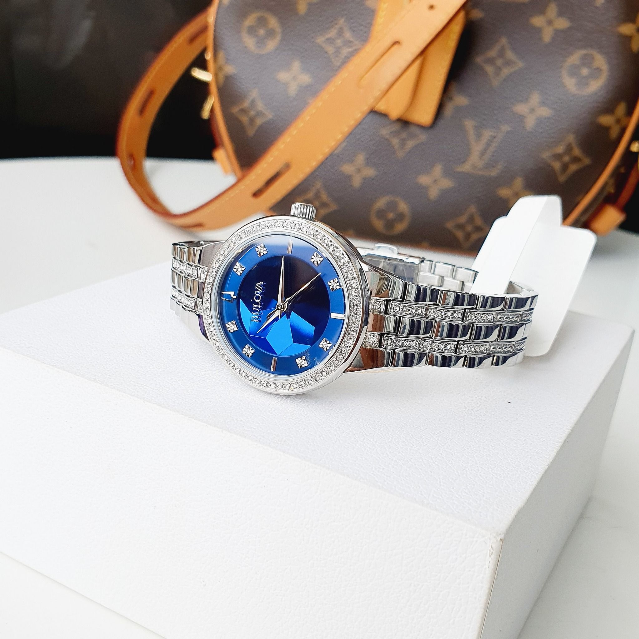 Bulova 96L276 Phantom Crystal - Đồng Hồ Nữ - Chính Hãng Giá Tốt ...
