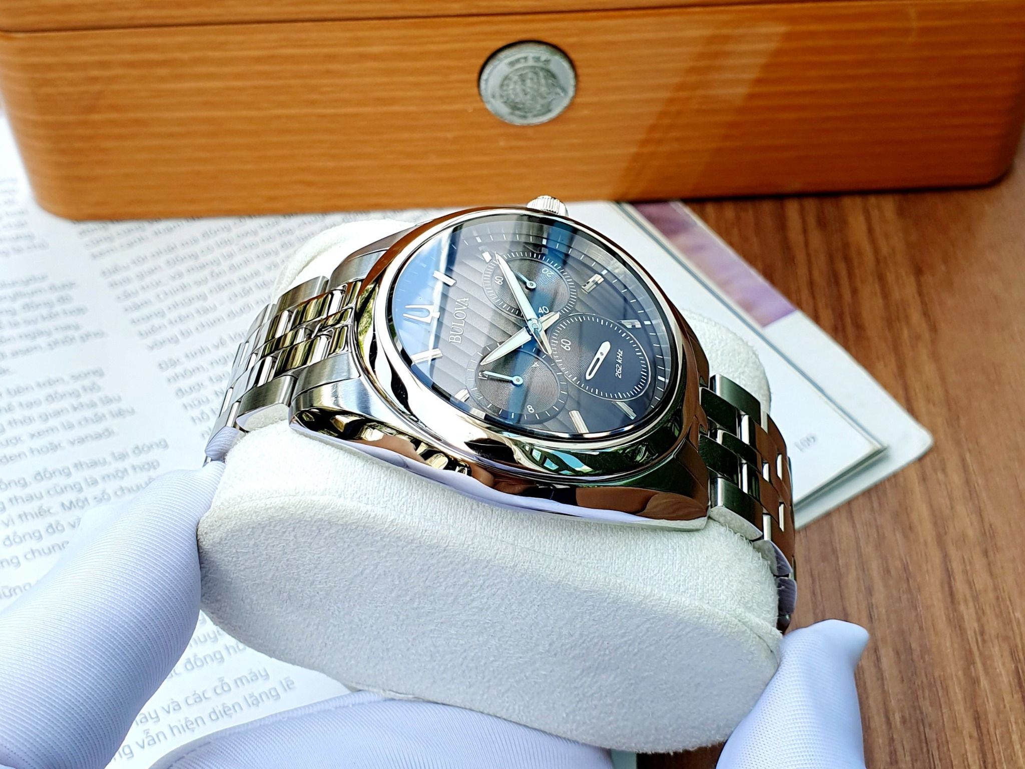 Bulova Quartz 96A186 - Đồng Hồ Nam - Chính Hãng Giá Tốt – PhongWatch
