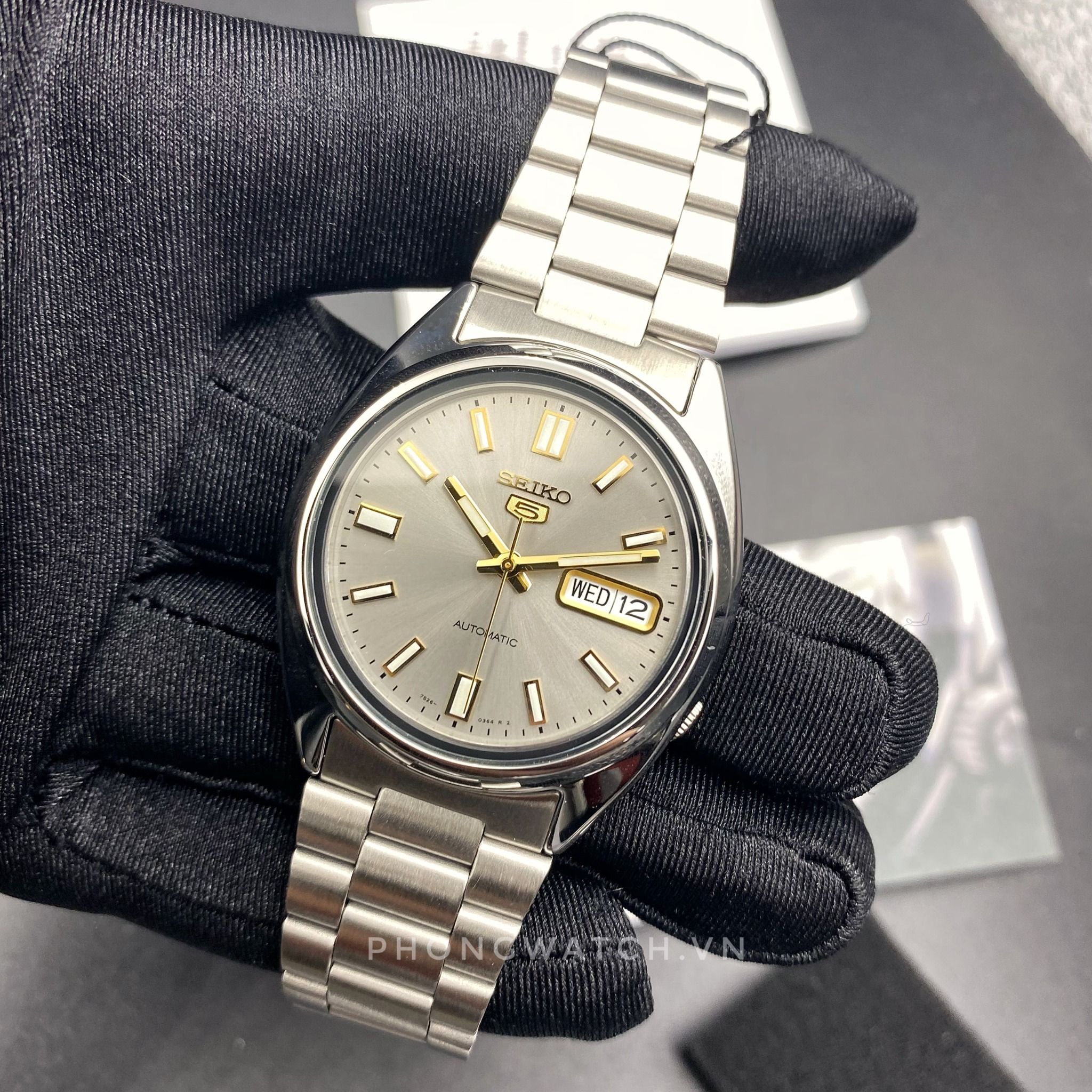 Seiko 5 SNXS75K1 – PhongWatch
