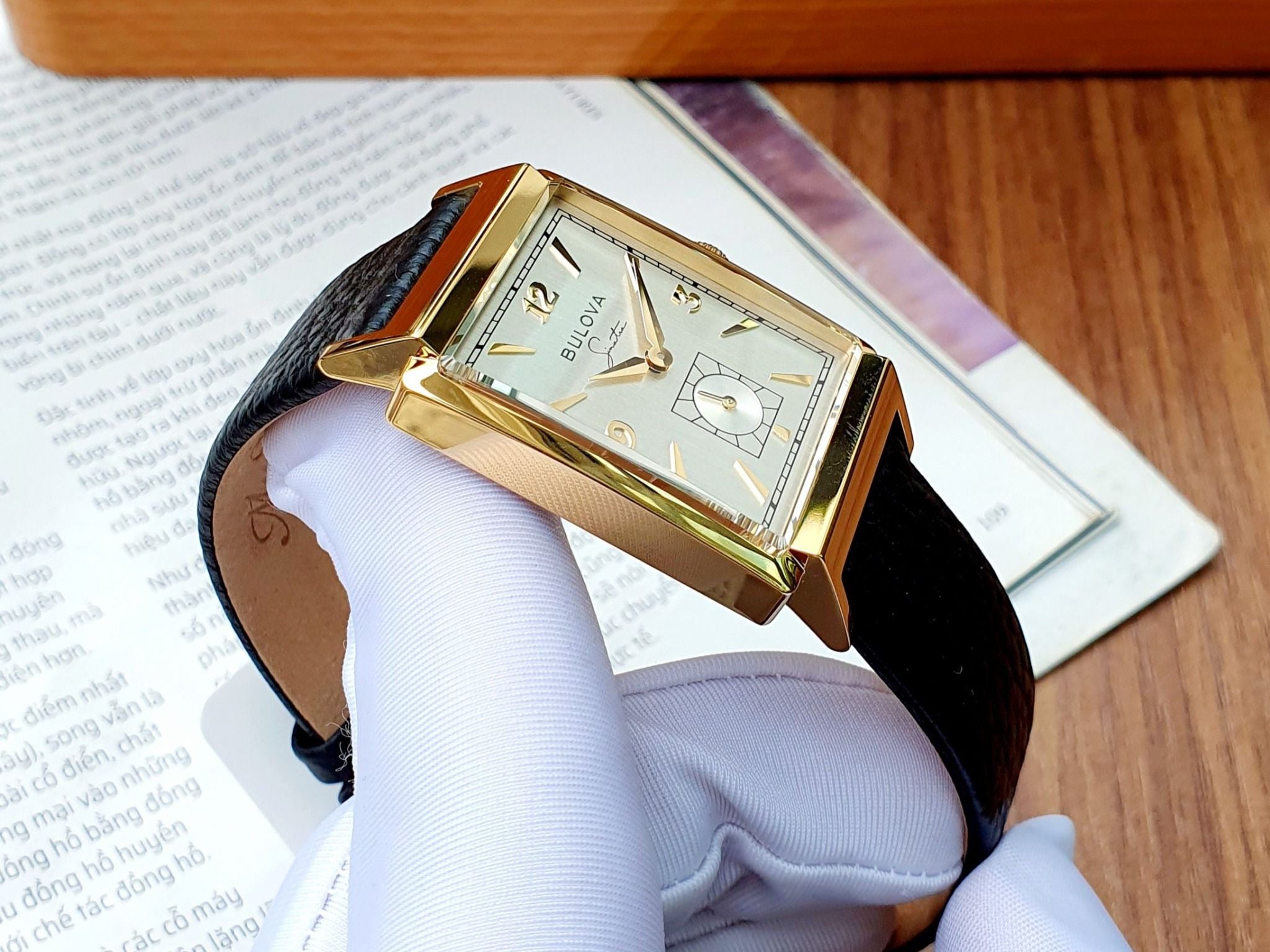 Bulova Frank Sinatra My Way 97A158 - Đồng Hồ Nam – PhongWatch