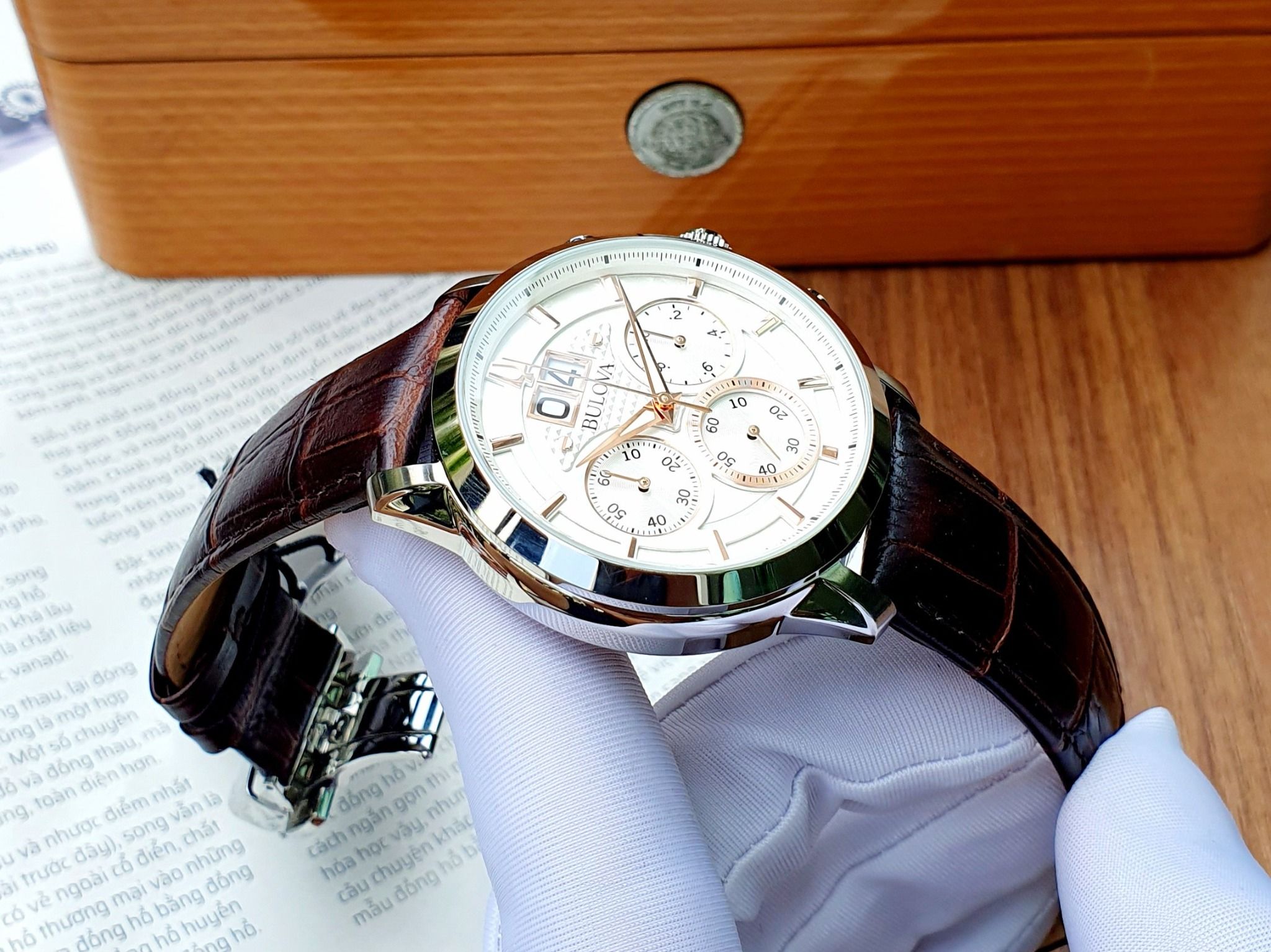 Bulova Quartz 96B309 Chronograph - Đồng Hồ Nam – PhongWatch