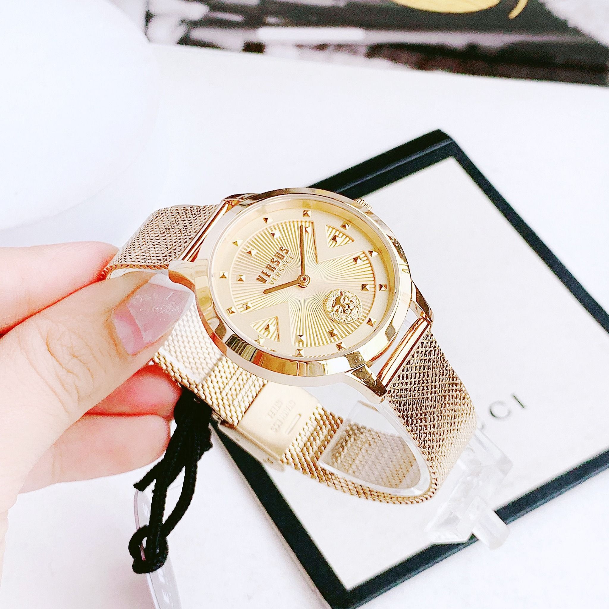 Versus By Versace Gold 34 mm Palos Verdes VSPZK0521 - Đồng Hồ Nữ – PhongWatch