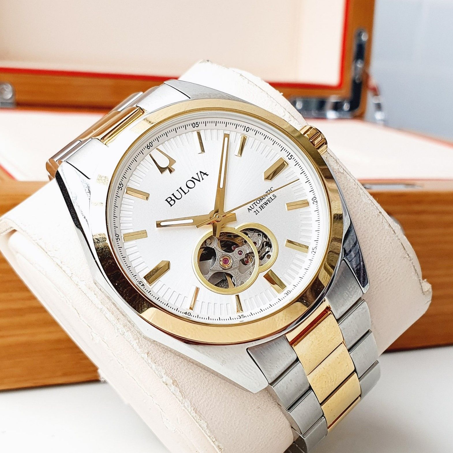 Bulova Automatic 98A284 Surveyor - Đồng Hồ Nam – PhongWatch