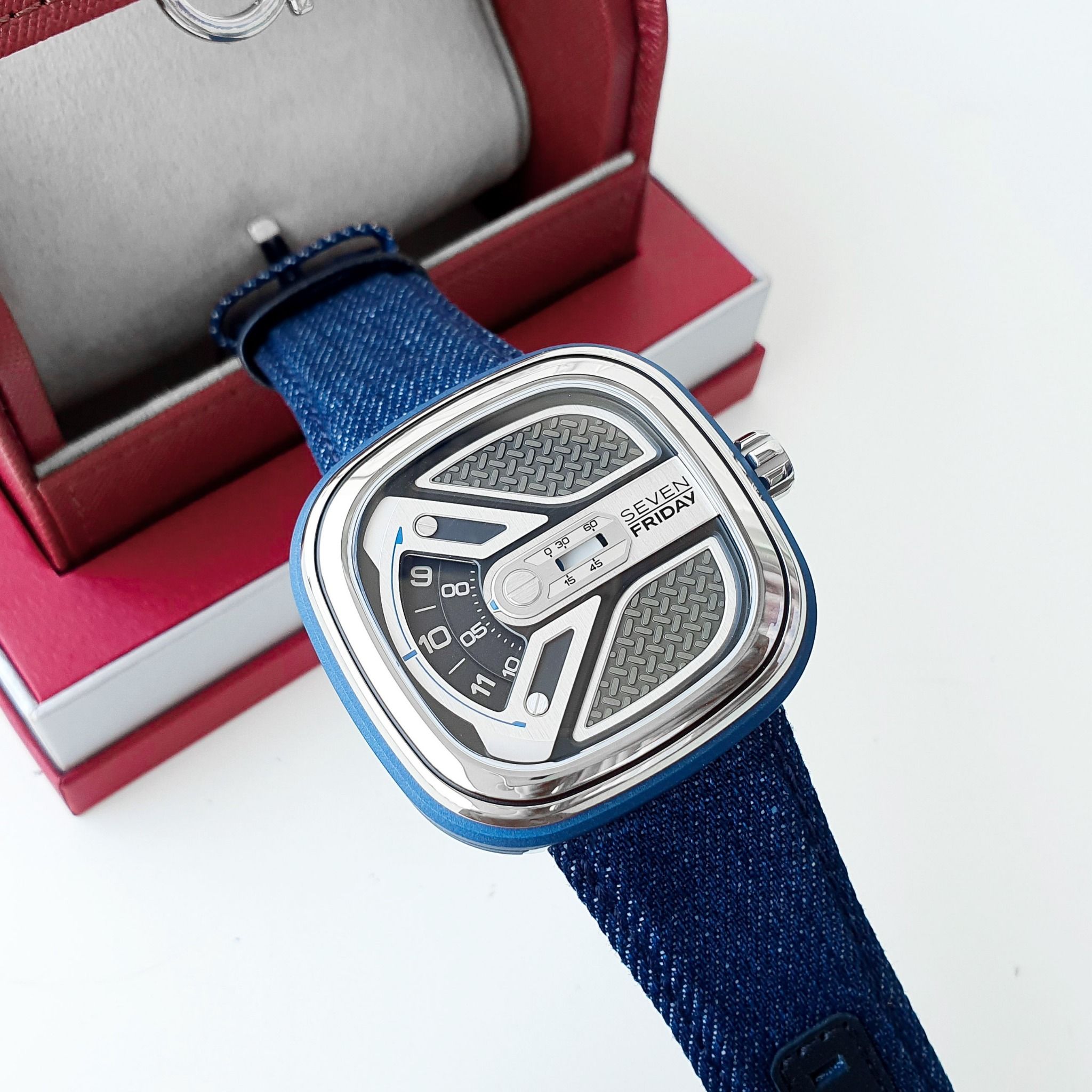 SevenFriday Urban Explorer Automatic M1B/01 - Đồng Hồ Nam – PhongWatch