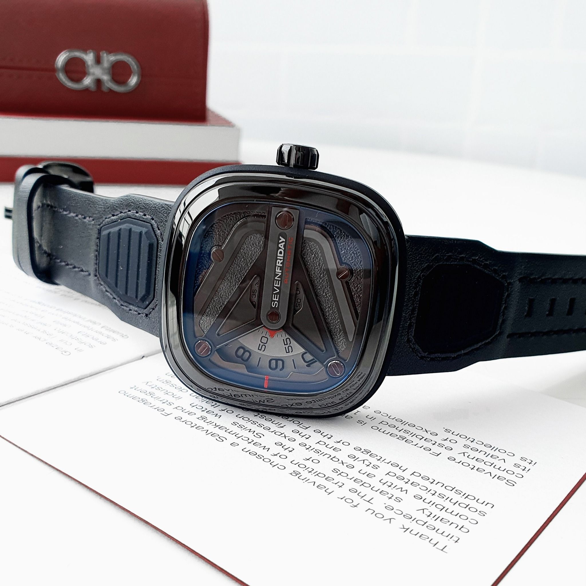 Seven Friday Spaceship Inspired Edition M- Series M3/01 – PhongWatch