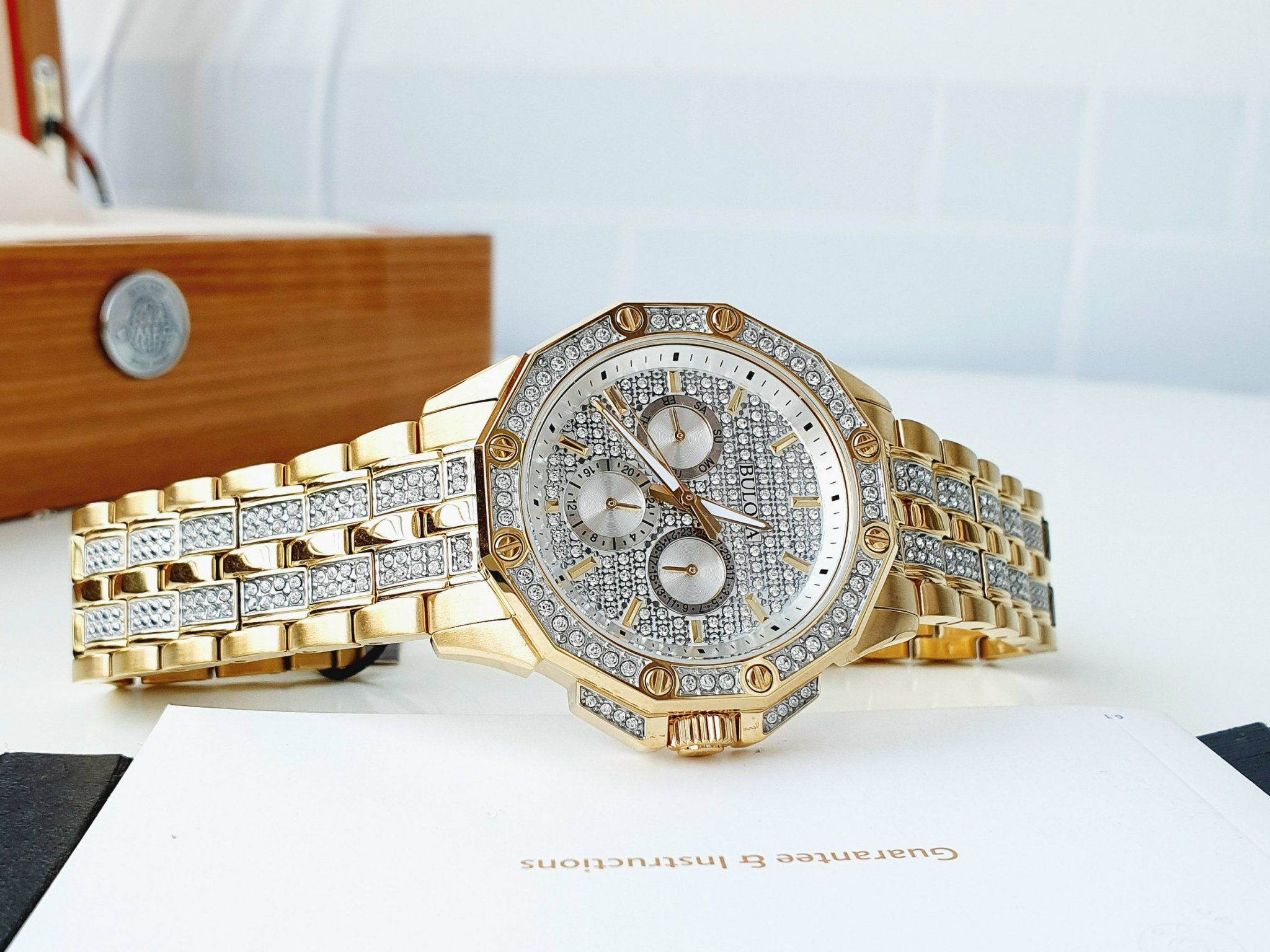 Bulova Crystal 98C126 – PhongWatch