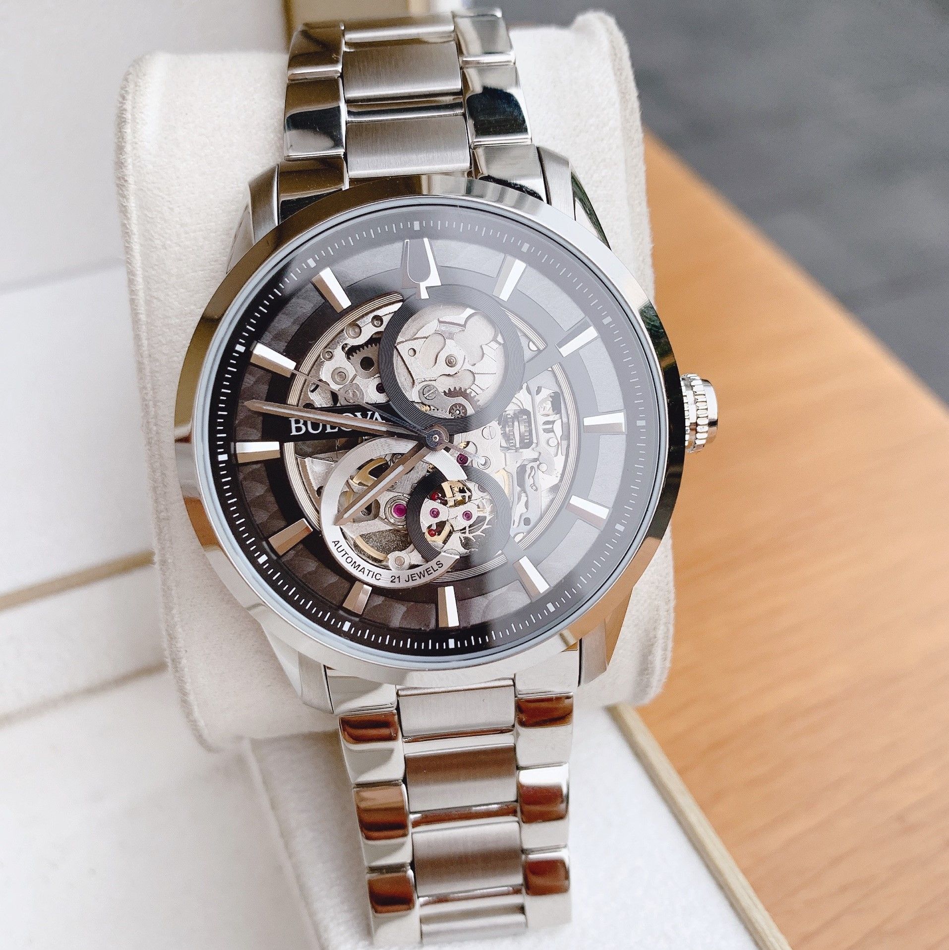 Bulova Sketeton 96A208 – PhongWatch