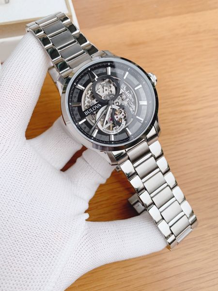 Bulova Sketeton 96A208 – PhongWatch