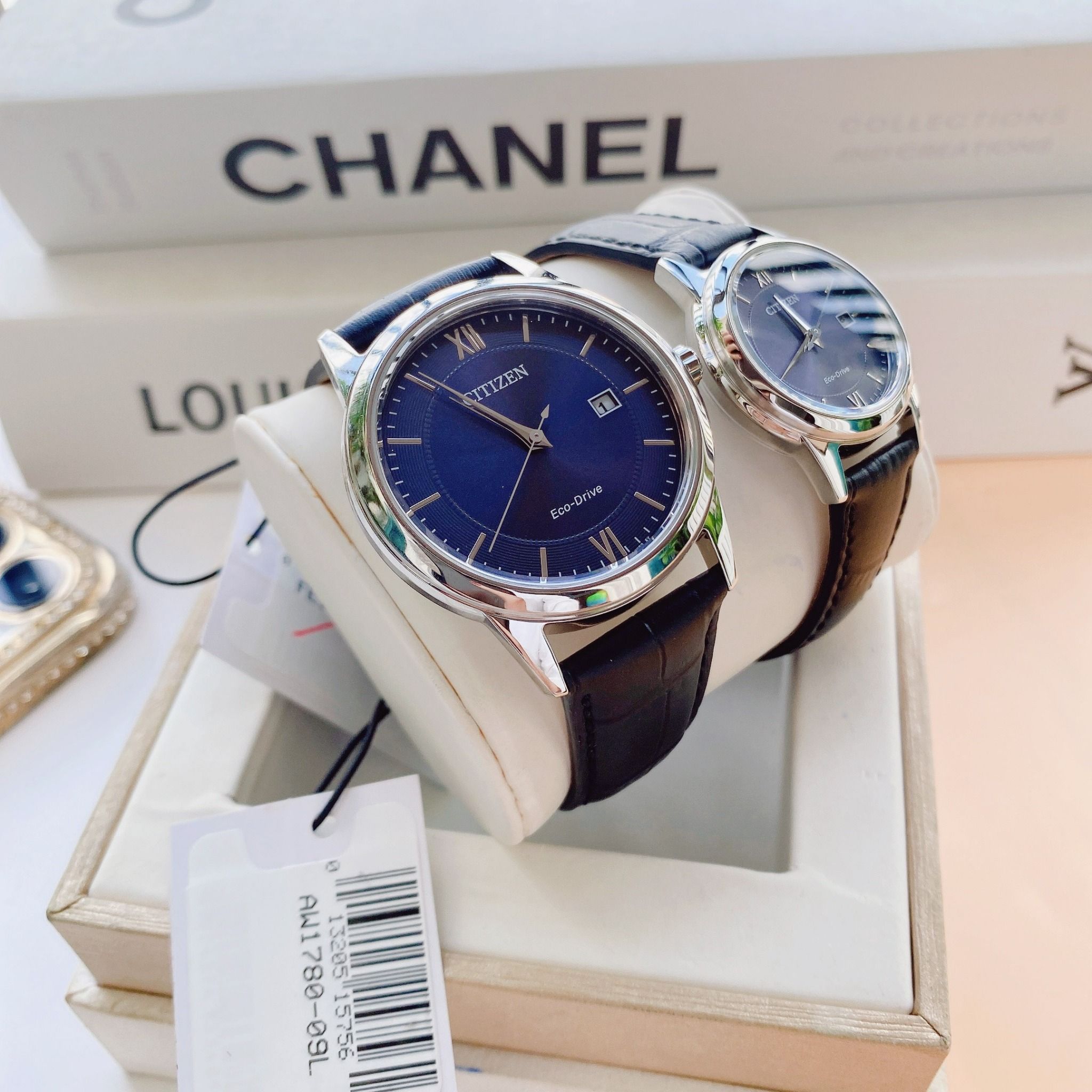 Đồng hồ cặp Citizen AW1780-09L ( Nam )- FE1087-01L ( Nữ ) – PhongWatch