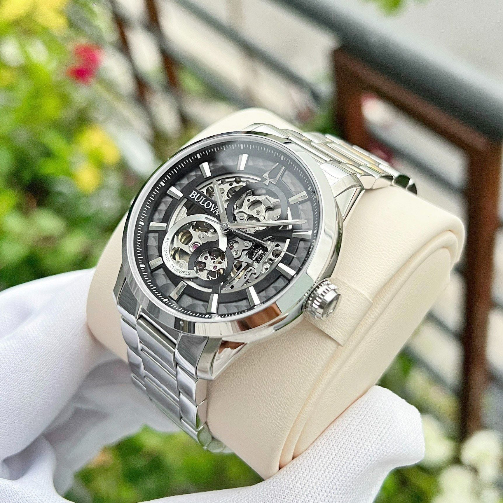 Bulova Sketeton 96A208 – PhongWatch