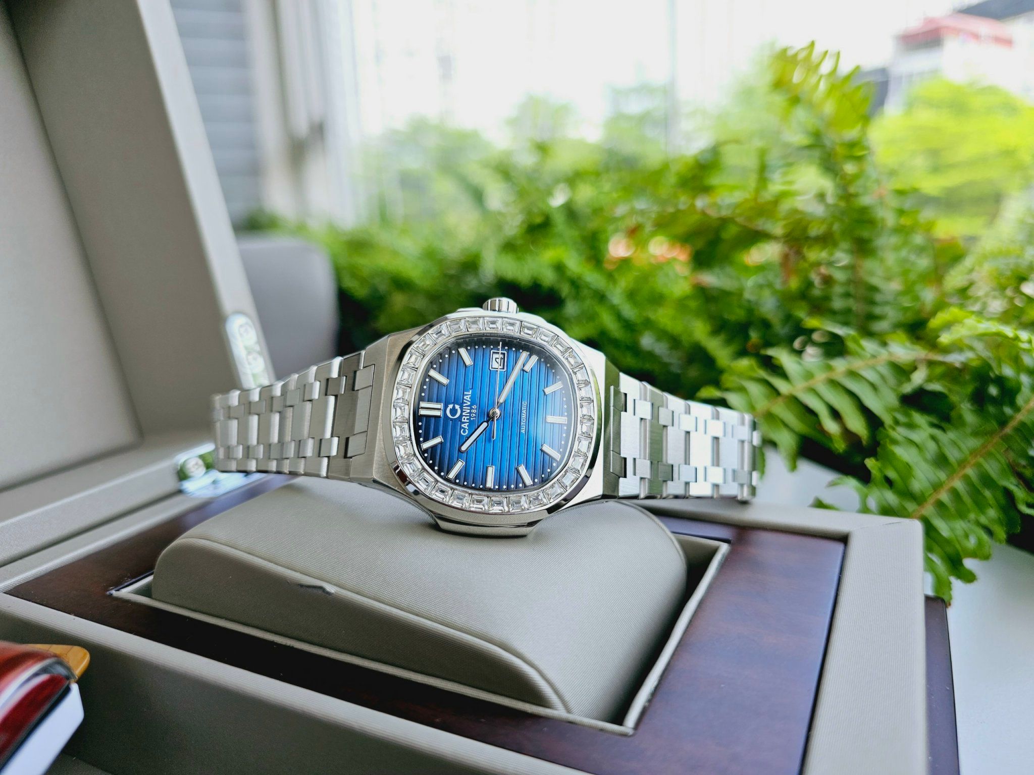 Carnival Nautilus Automatic G8108.304.011 ( 8108G-VT-X ) - Đồng Hồ Nam ...