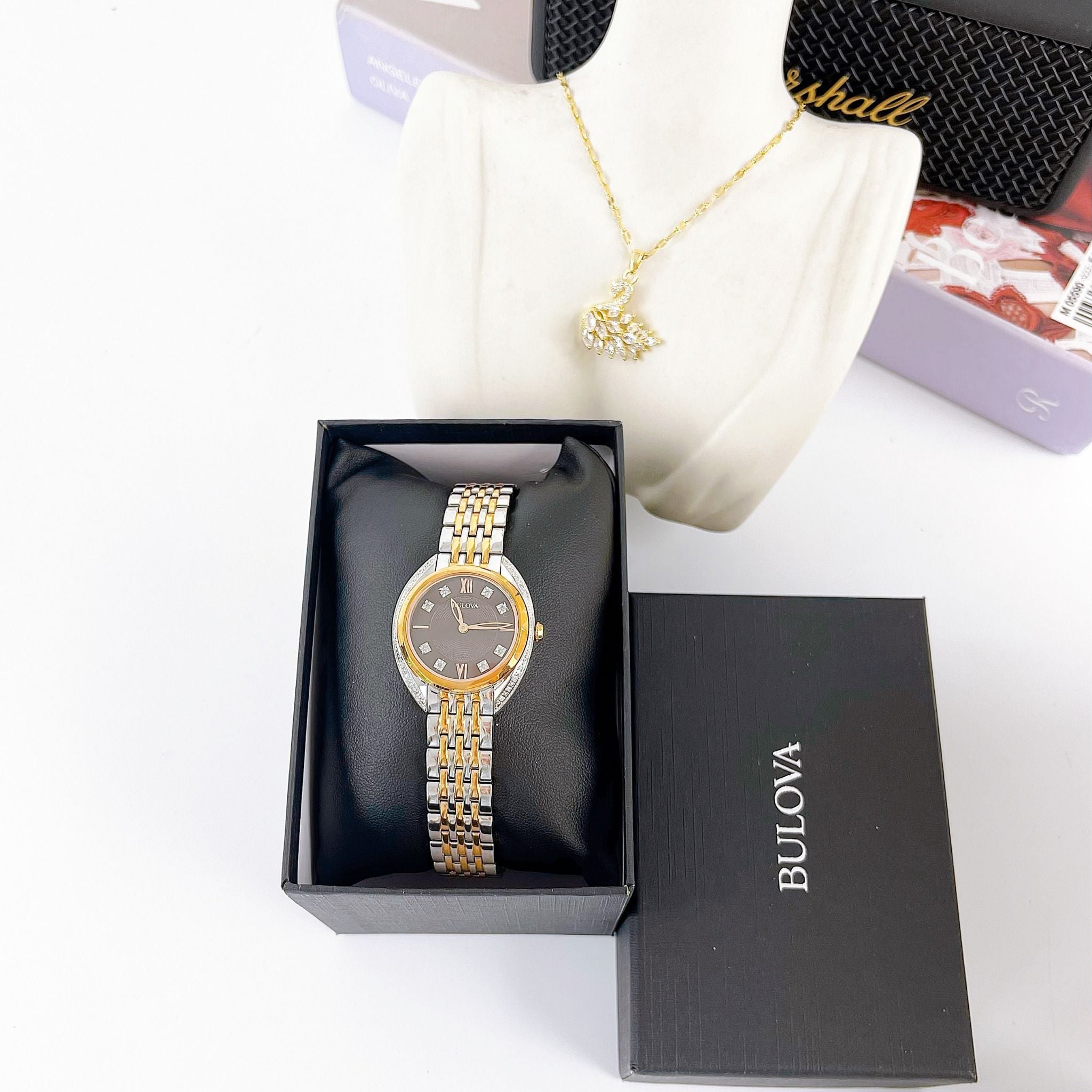 Bulova 98R230 Curved Diamond Watch 30mm - Đồng Hồ Nữ – PhongWatch
