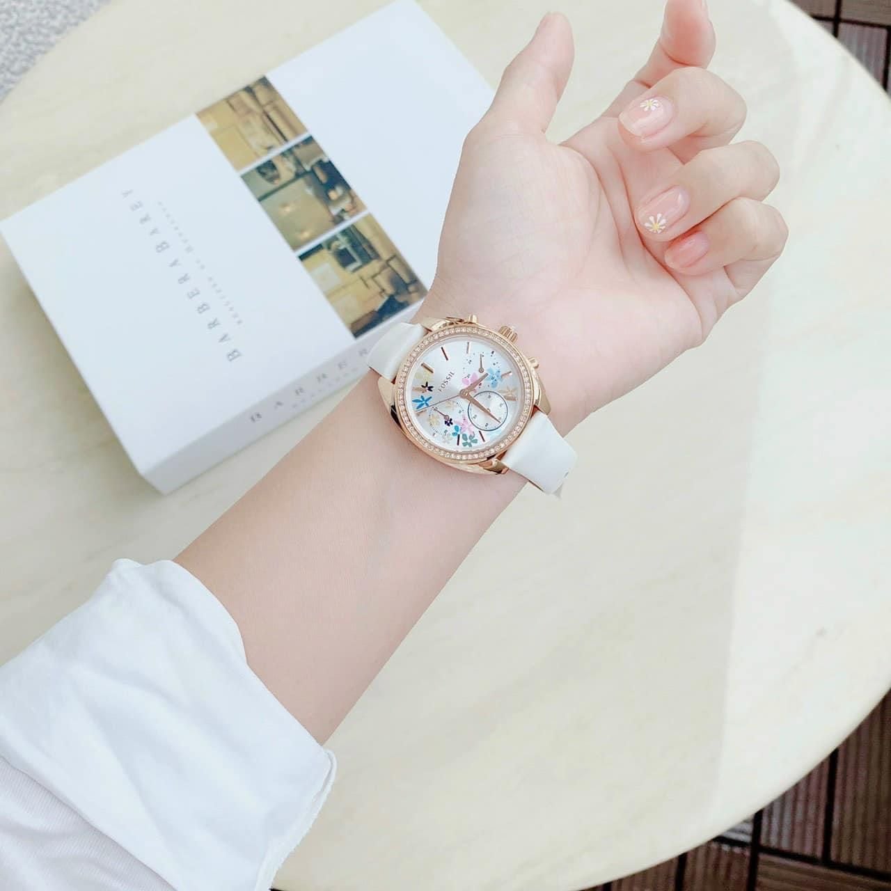Fossil Quartz BQ3789 Vale Chronograph White Leather Watch - Đồng Hồ Nữ ...