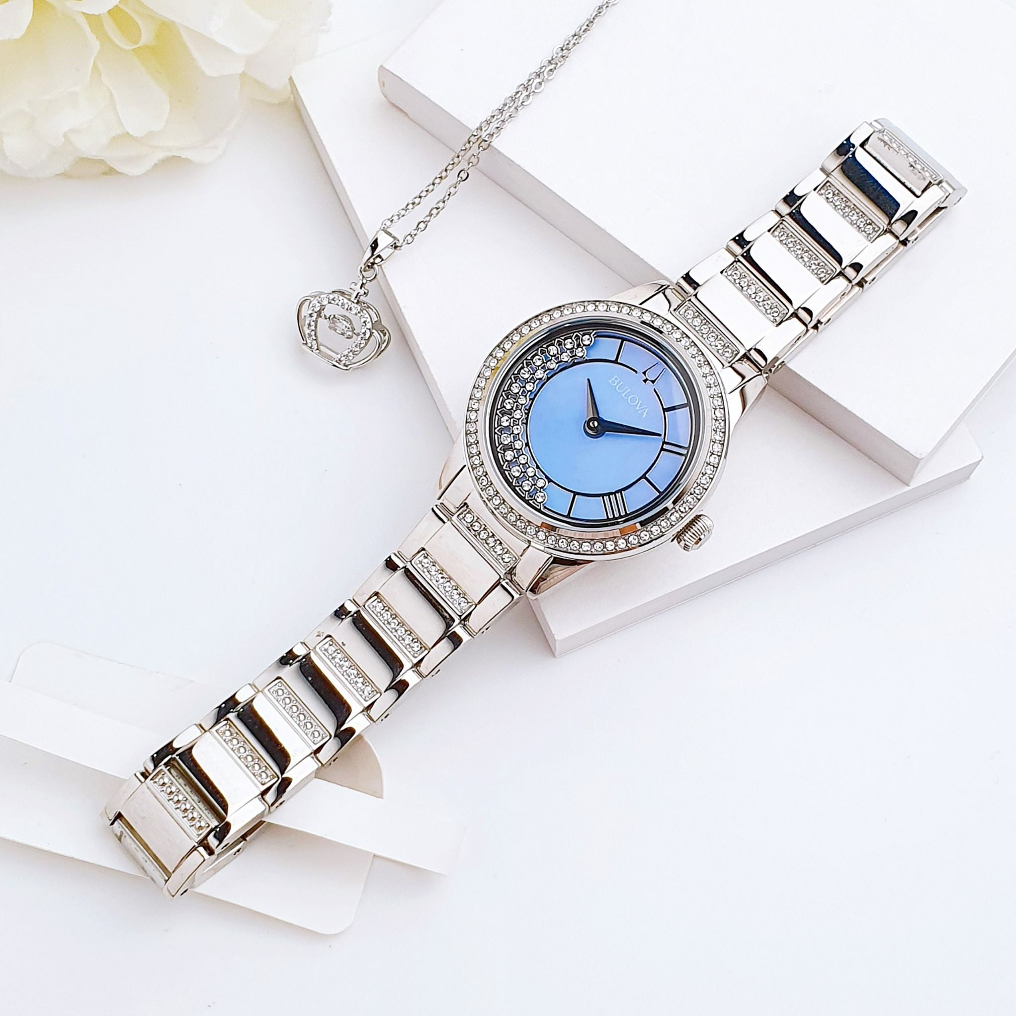 Bulova Quartz 96L260 - Đồng Hồ Nữ - Chính Hãng Giá Tốt – PhongWatch