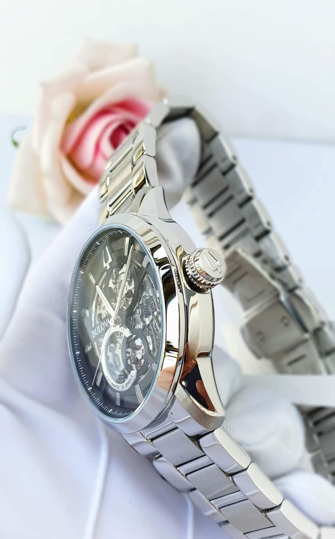 Bulova Sketeton 96A208 – PhongWatch