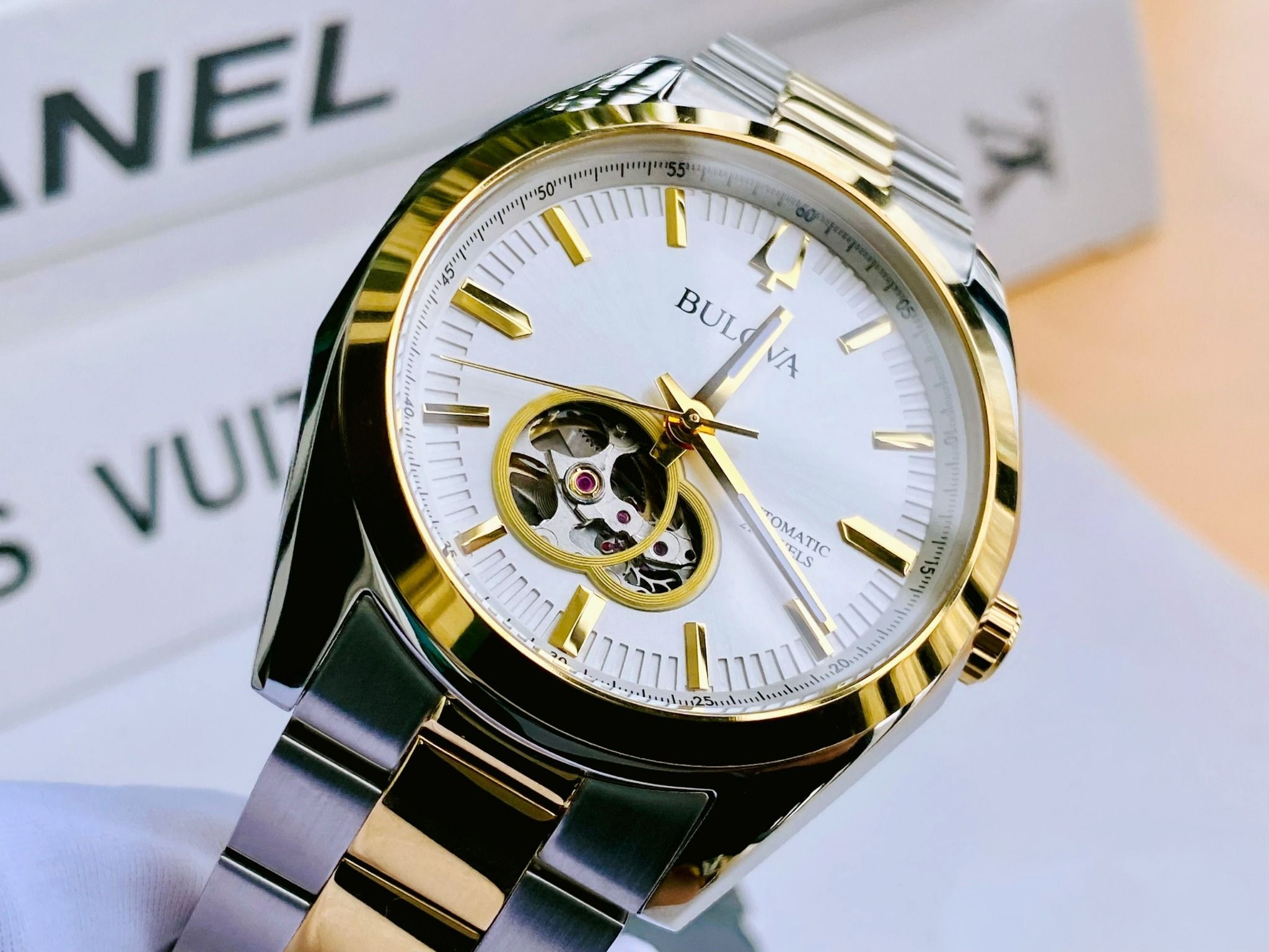 Bulova Automatic 98A284 Surveyor - Đồng Hồ Nam – PhongWatch