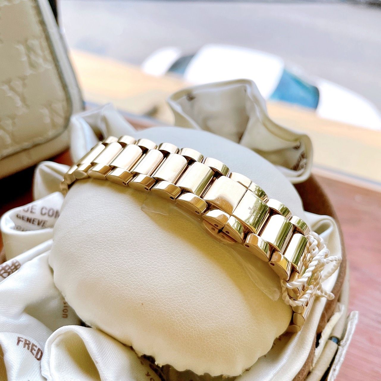 Bulova Quartz 97L139 - Đồng Hồ Nữ - Chính Hãng Giá Tốt – PhongWatch