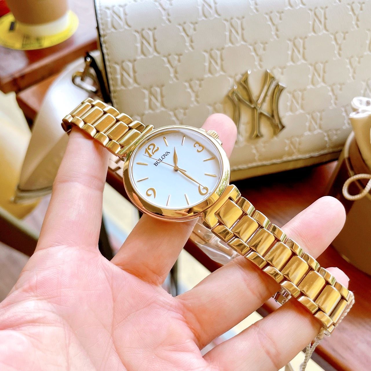 Bulova Quartz 97L139 - Đồng Hồ Nữ - Chính Hãng Giá Tốt – PhongWatch