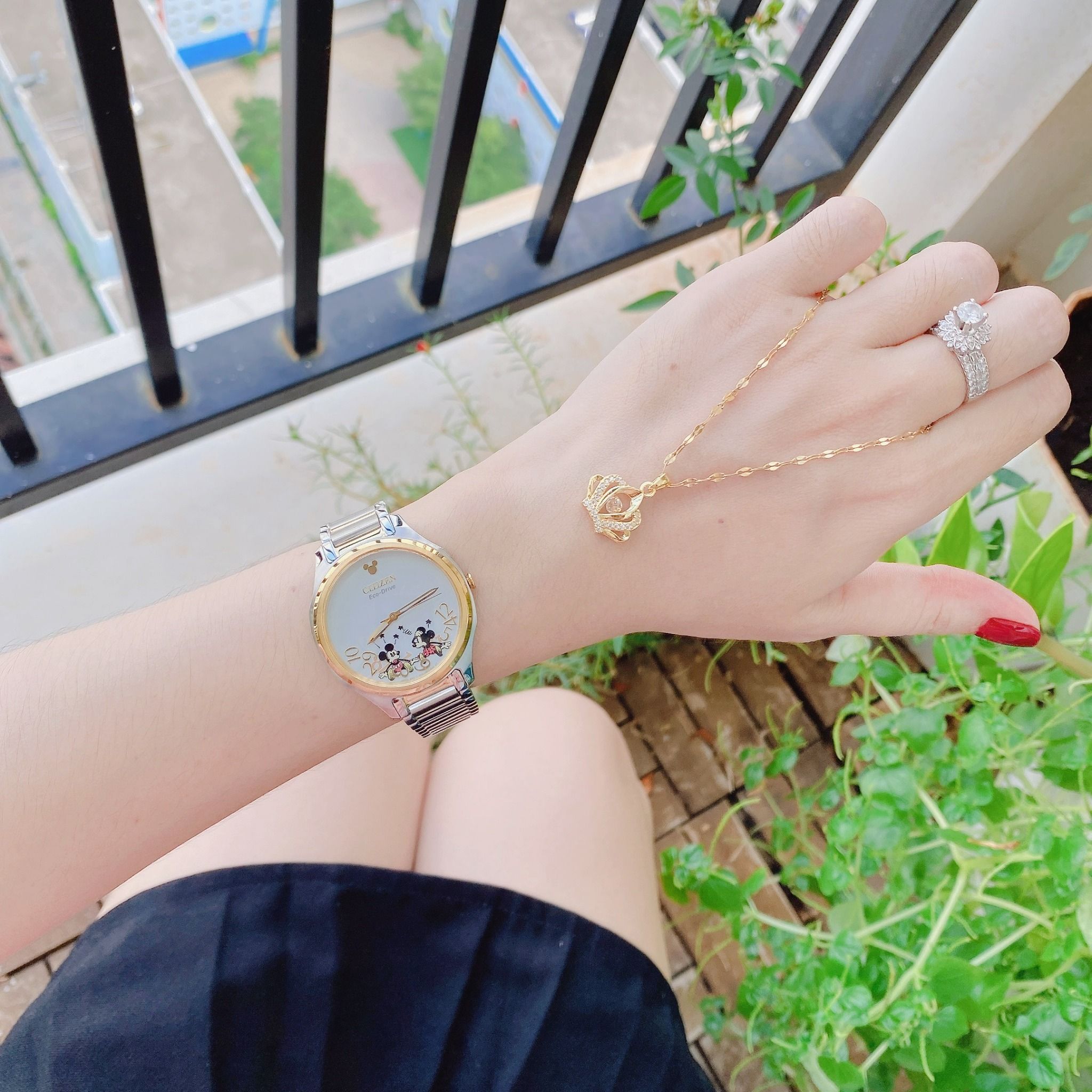 Citizen Eco-drive EM0754-59W Disney Falling Mickey & Minnie Mouse ...